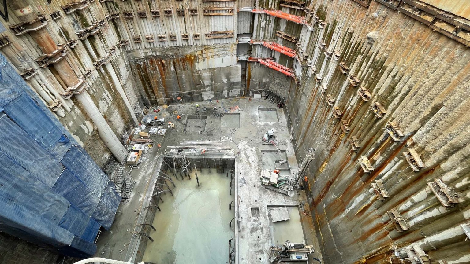 30m Deep Excavation in a Congested Urban Area - JK Group